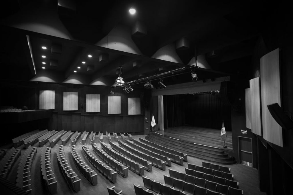 Conócenos – Centro Cultural
